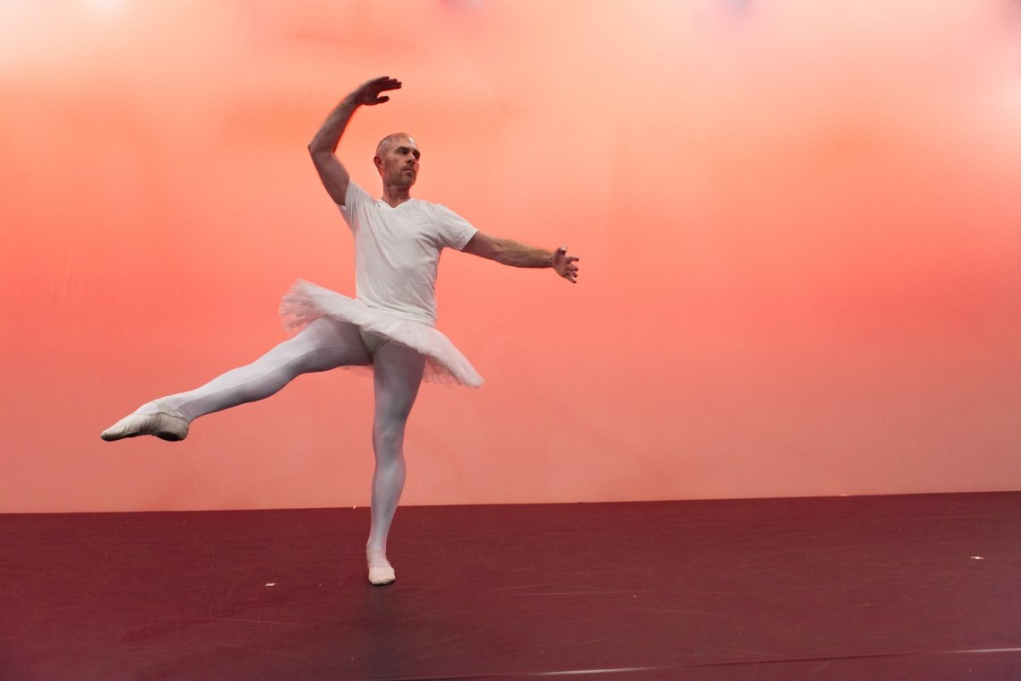 The 40-Year-Old Ballerino by Chris Davis Premieres at Philly Fringe ...